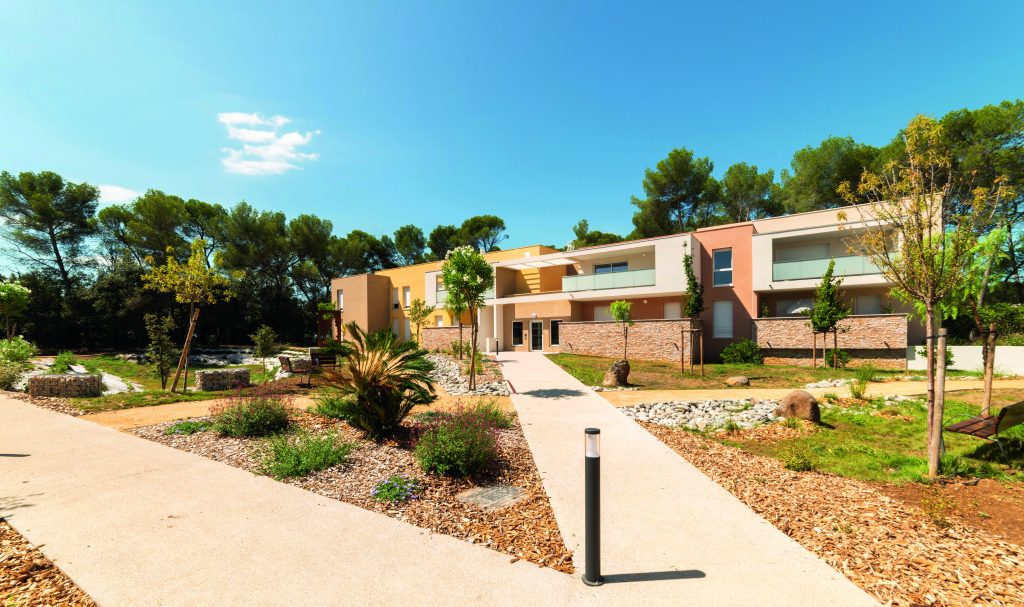 Immobilier : concilier logement individuel et lien social - HEC Stories